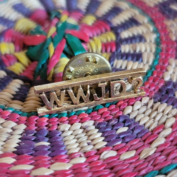 Jewelry | Vintage Wwjd Pin In Gold Tone | Poshmark